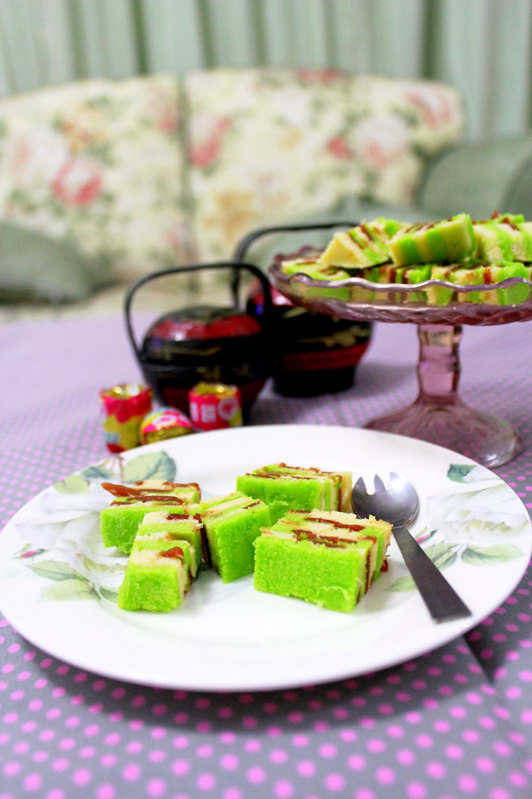 CUPCAKES DREAMS: Moist Steamed Haw Flakes Layered Cake- The Recipe