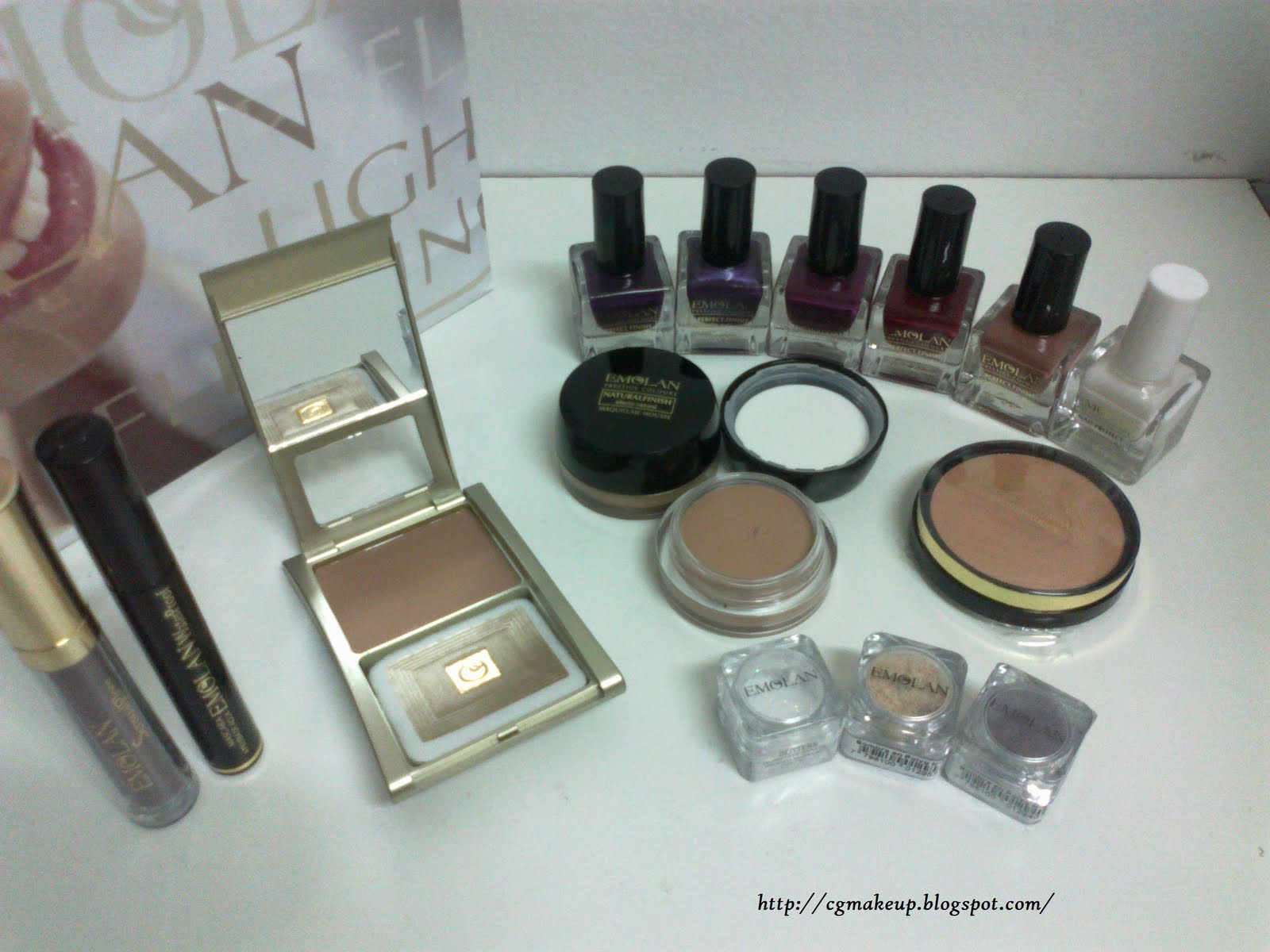 Cg make up!: Emolan y sus mimos..