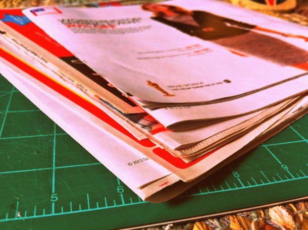 DIY: make paper boxes out of junk mail