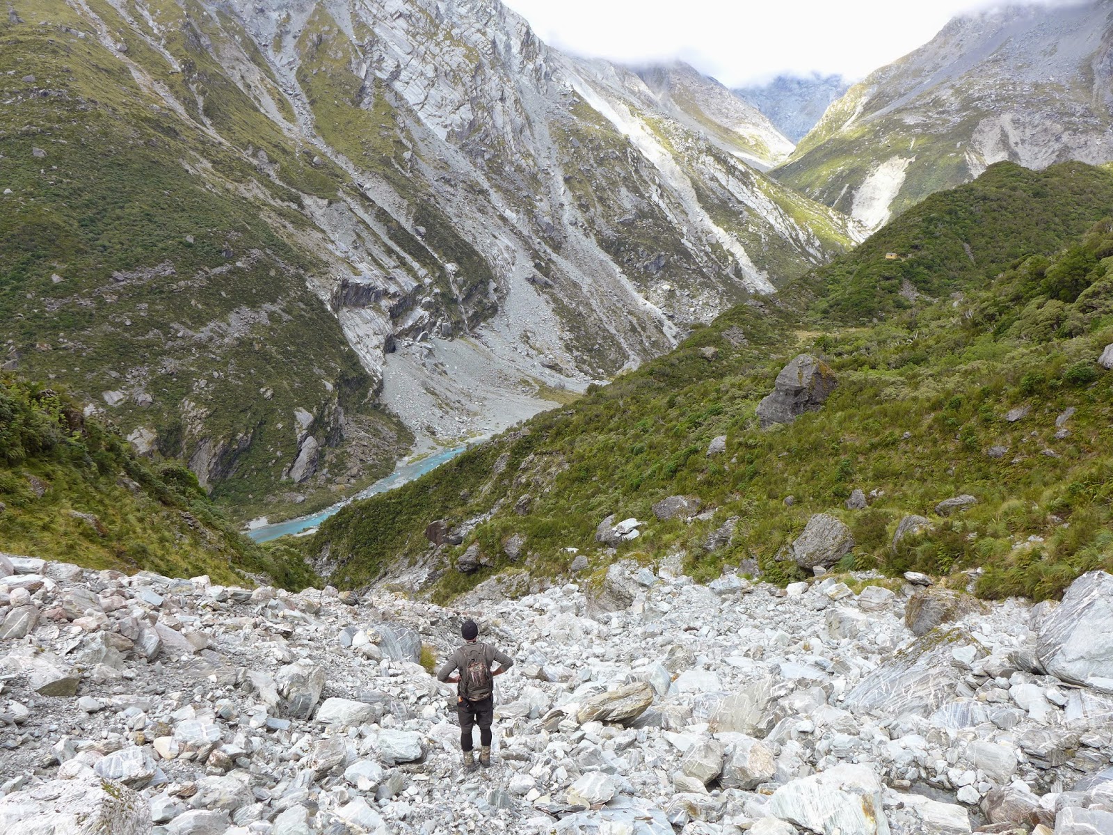 Wazza's Wanderers : Whymper Hut, Whataroa Valley.
