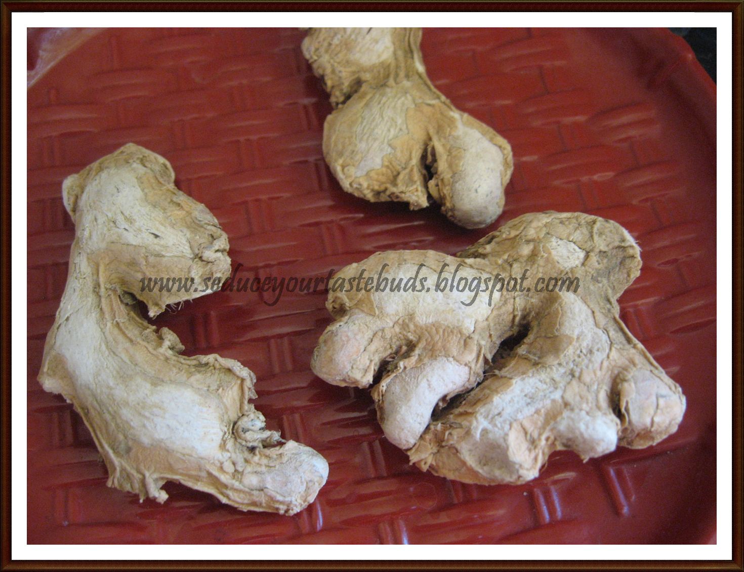 Homemade Ginger Powder | Sonti Pudi - Seduce Your Tastebuds...