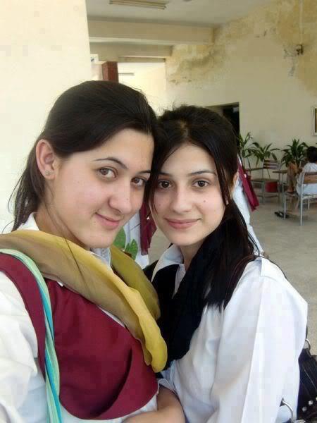 HOT: Pakistani School Girls, Cute Pakistani School Girls