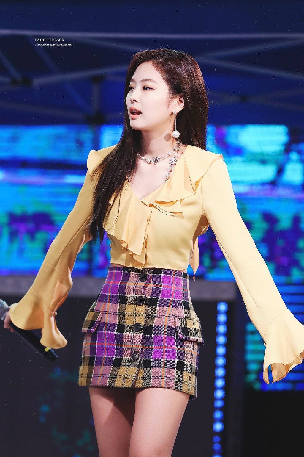 JENNIE IN INSTIZ AREA 18.05.18 - BlackPinkbuzz