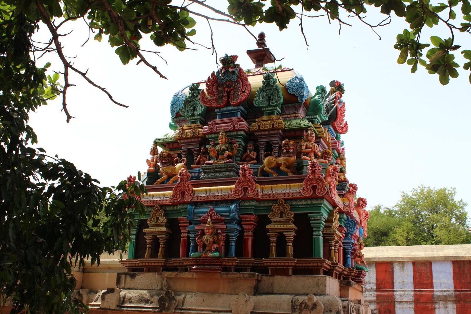 Tamilnadu Tourism: Makara Nedunkuzhaikathar Temple, Thenthiruperai ...