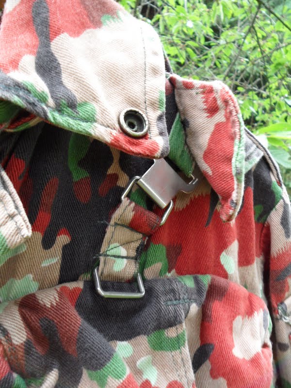 Four Bees: M 70 Swiss Alpenflage Jacket & Backpacks, Model 57/70, Model ...