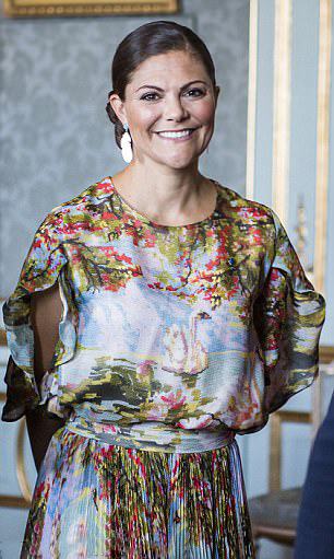 Royal Family Around the World: Swedish Royals Attend Celebrations To ...