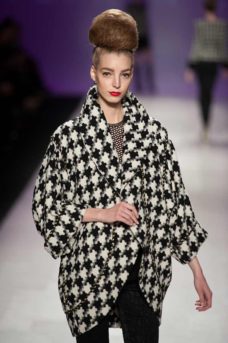 Fashion Studio Magazine: STEPHAN CARAS FALL/WINTER 2013: Part 1