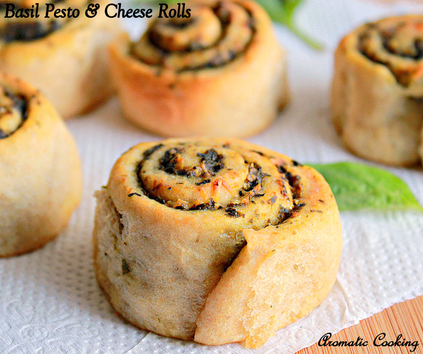 Aromatic Cooking: Eggless Basil Pesto And Cheese Rolls
