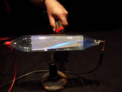 BUAH AKAL: Tiub hampagas.