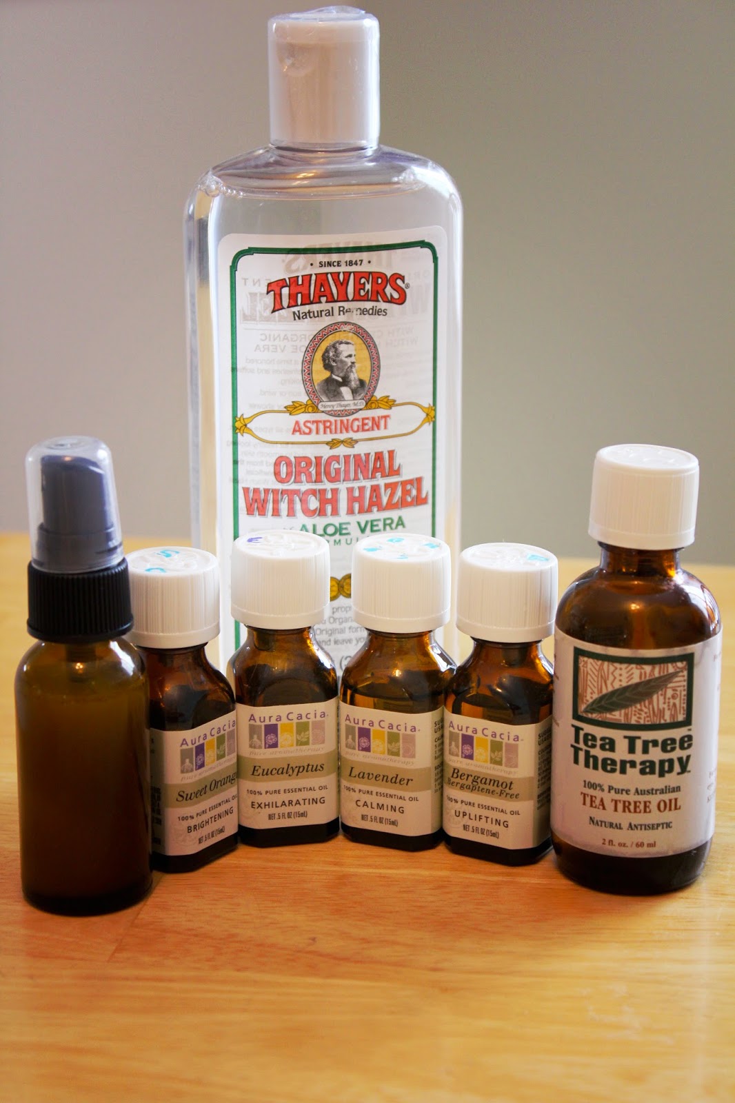Natural Healthy Beautiful: Essential Oil Hand Sanitizing Spray