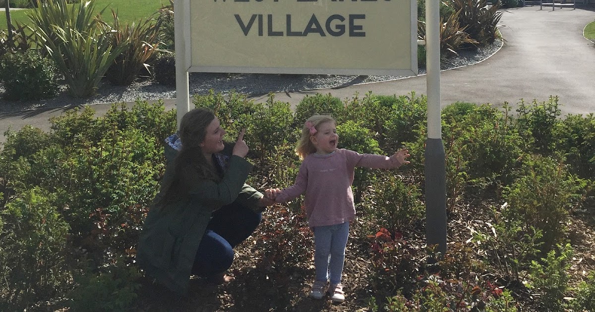 Butlin's Minehead, West Lakes Lakeview Chalet | Review | Emily and Indiana