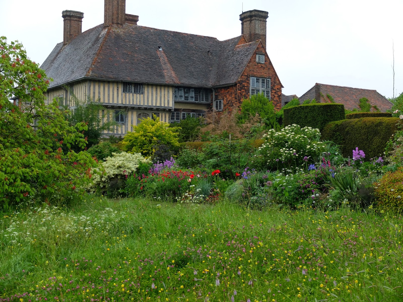 TravelMarx: A Visit to Great Dixter: House, Garden, and People