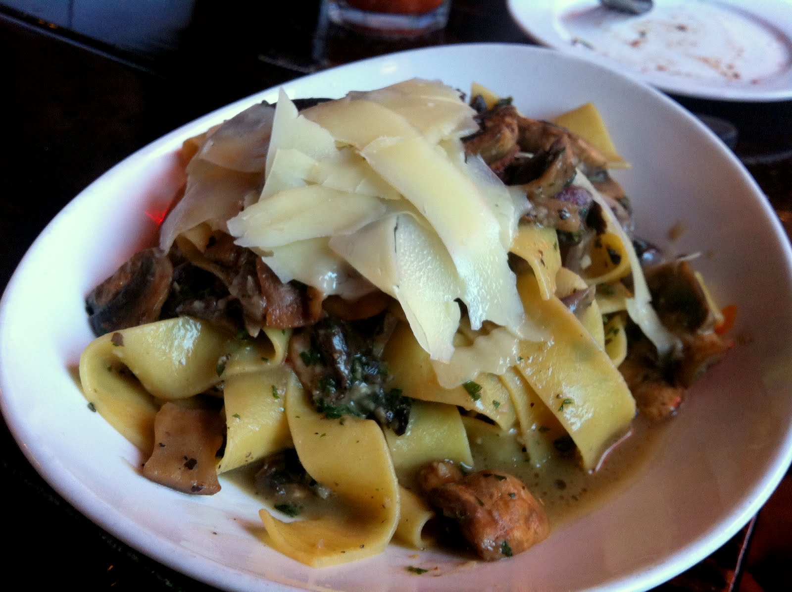 The Big Ragu - Food Junkie Chronicles