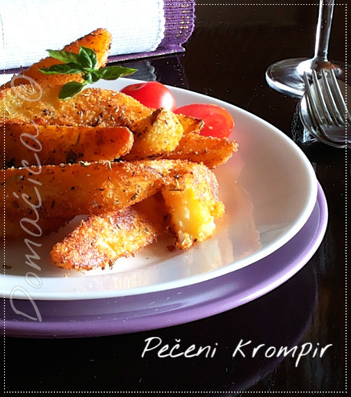 Provereni recepti - Books and Cook: Pečeni krompir s kukuruznim brašnom i začinima