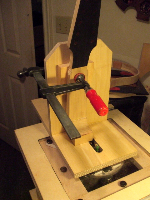 Woodford Instruments: Five-course Mandolin, part 2