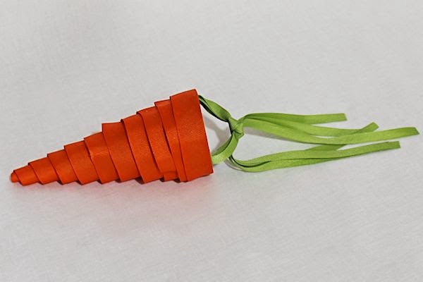 Totally Tutorials: Tutorial - How to Make a Carrot Cone