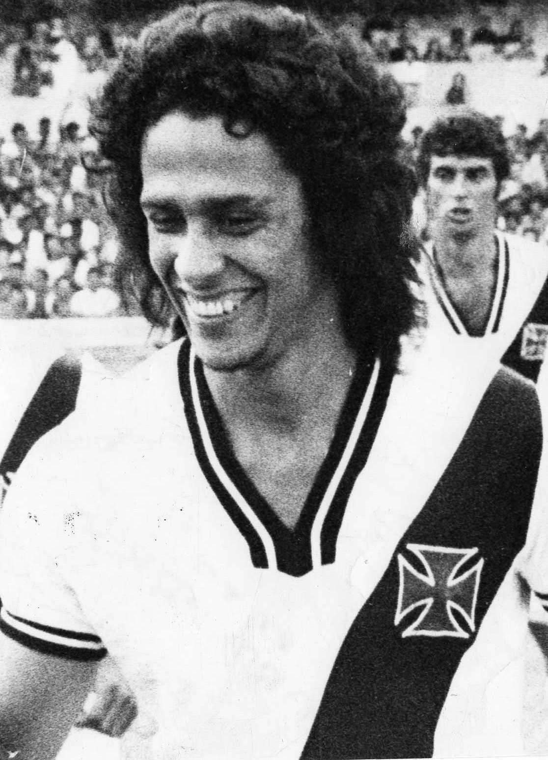 FUTEBOL SAUDADES: ROBERTO DINAMITE