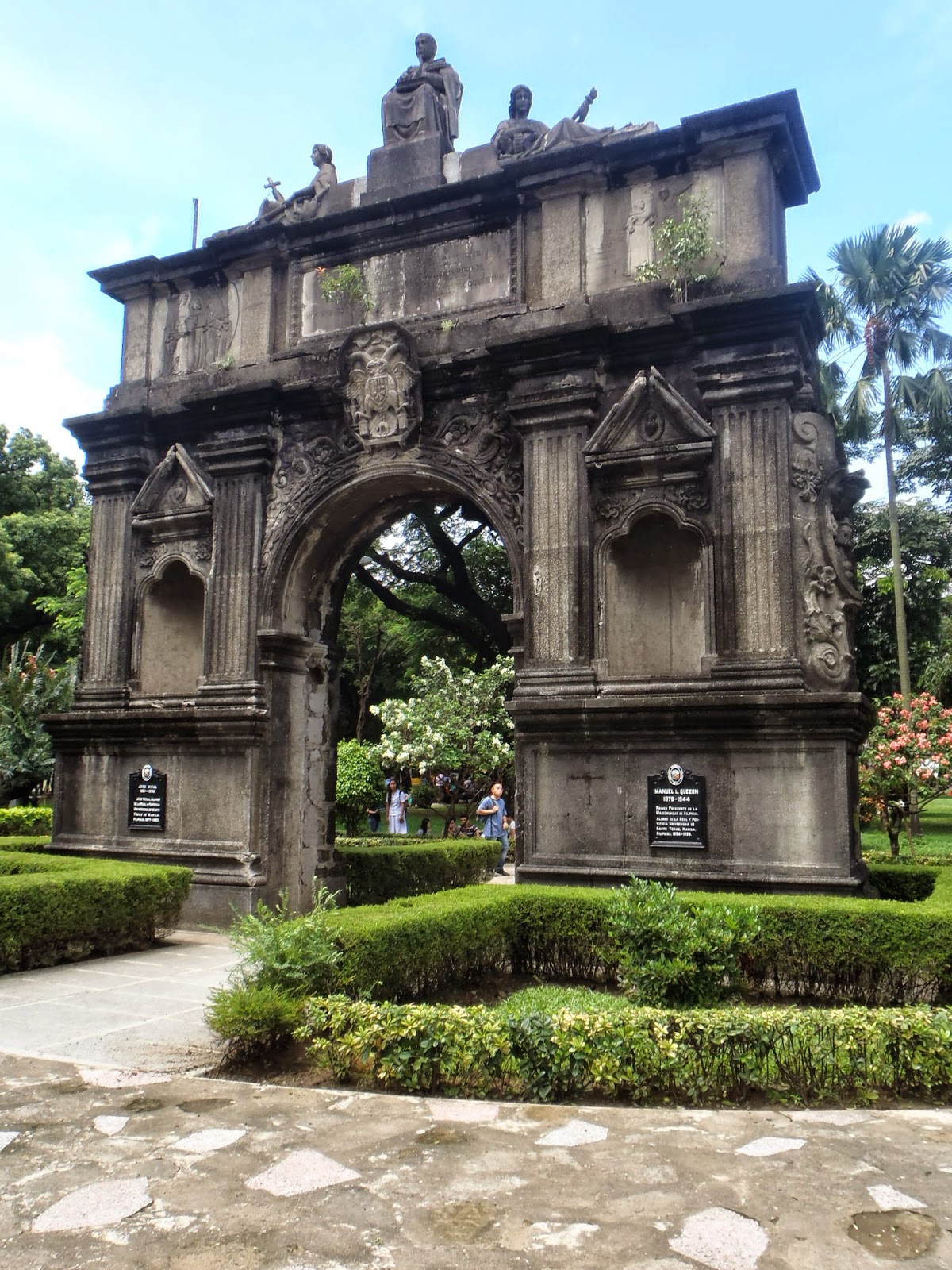 FOOT: Walking the UST grounds