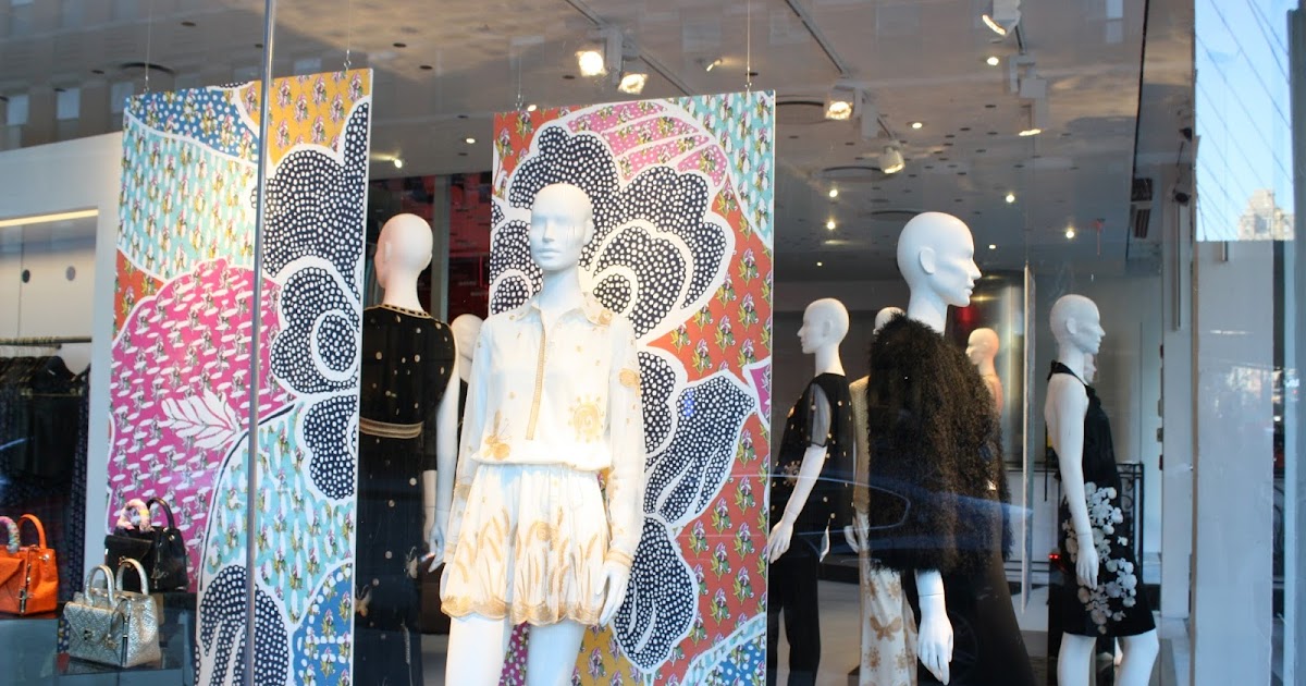 5. Visual Merchandising - Color Story / Creature in Vogue