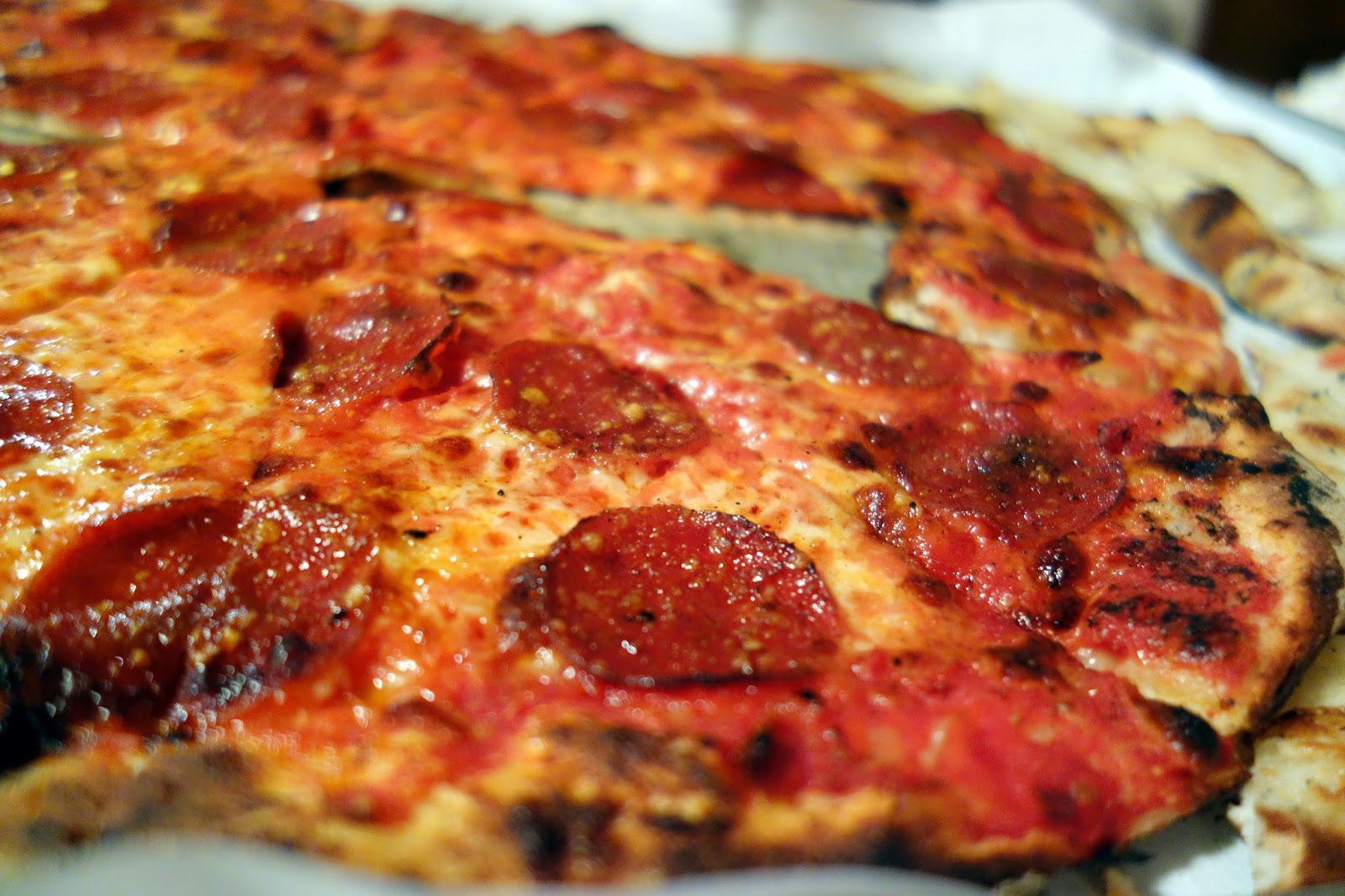 Pizza Quixote: Review: Sally's Apizza, New Haven CT