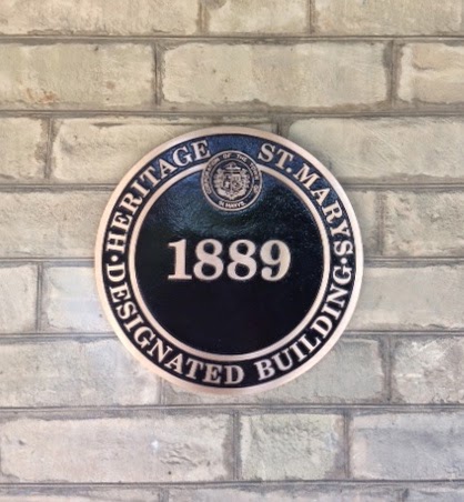 The Dusty Victorian: Heritage Plaque Set in Stone