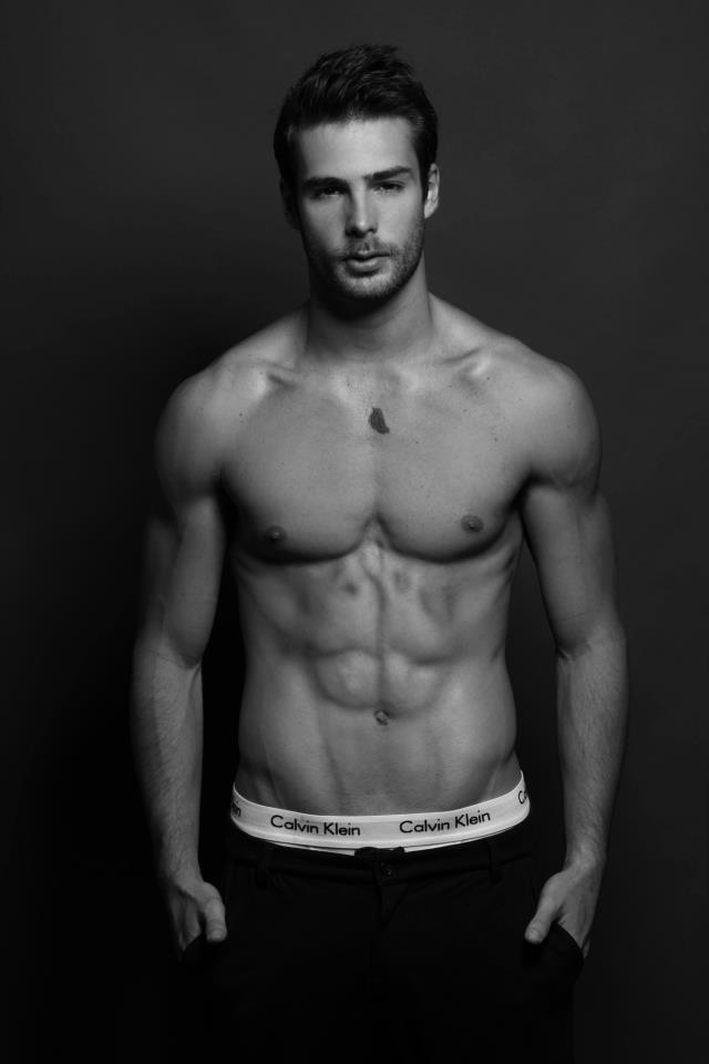 Sexy Perfect Men: Hottie Victor Benain