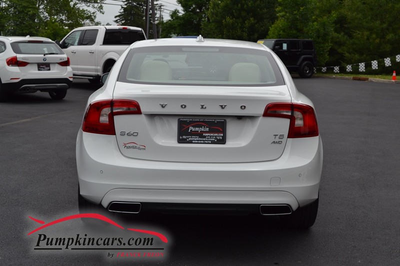 Check out this Luxurious Pearl on tan Volvo S60!!