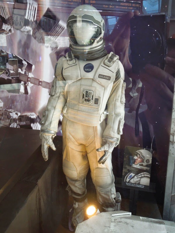 Hollywood Movie Costumes and Props: Anne Hathaway's Interstellar ...