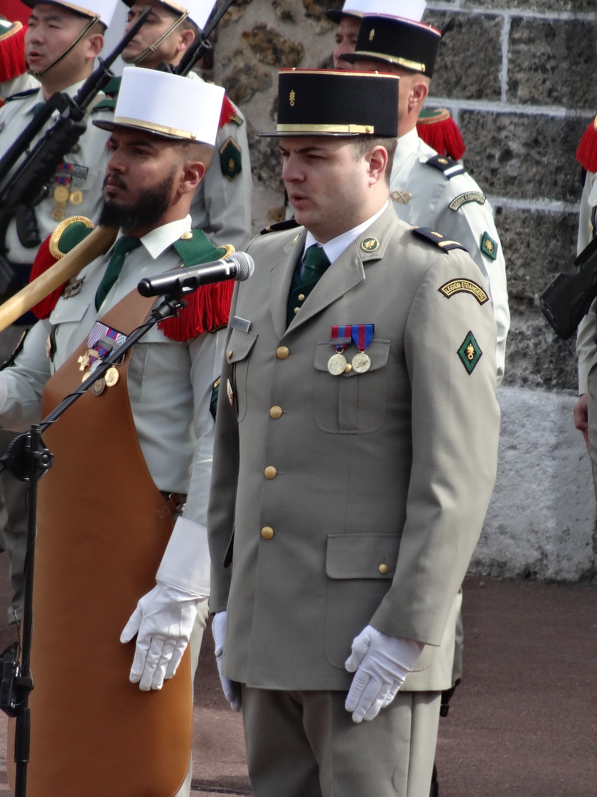 Ainsi va le monde !: Camerone au Fort de Nogent