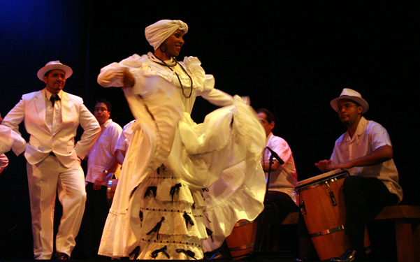 dance steps: AFRO-CARIBBEAN DANCE BOMBA DANCE WORKSHOP