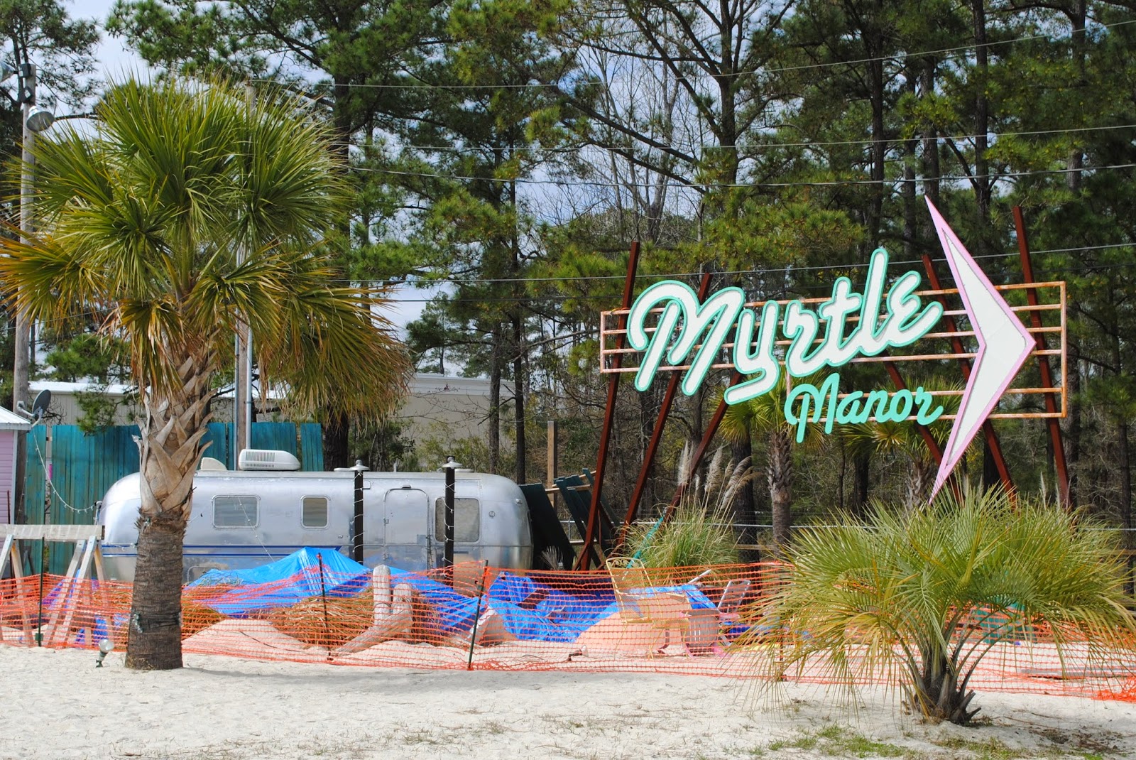 The Carpetbagger: Welcome to Myrtle Manor