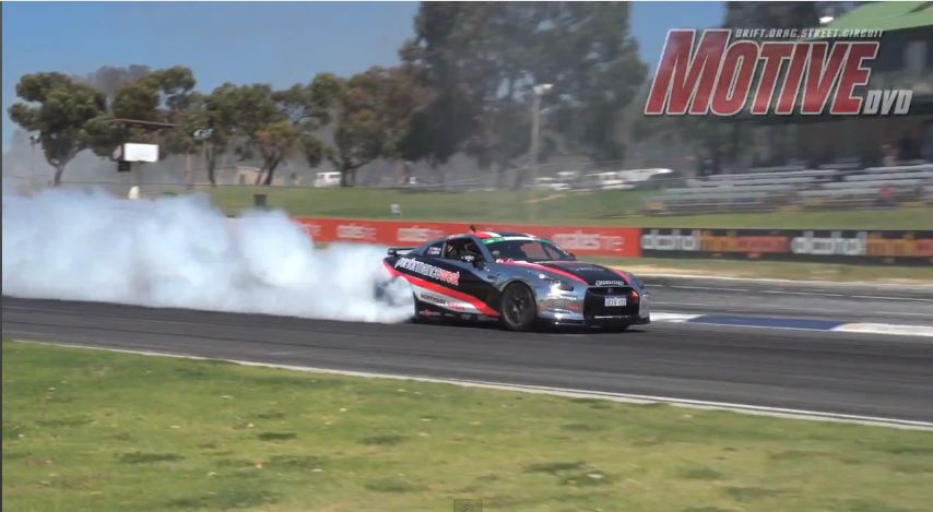 Nissan GT-R Burnout From Australia - 2009gtr.com