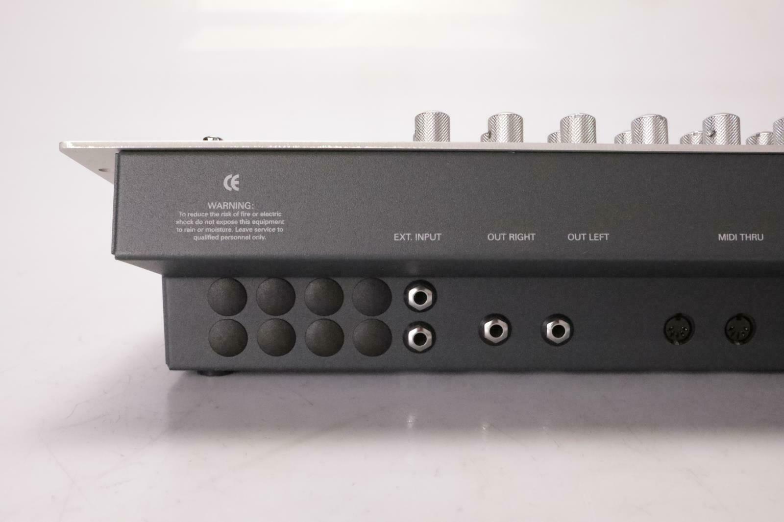 MATRIXSYNTH: Vermona Perfourmer Quad Analog Synthesizer SN D02264