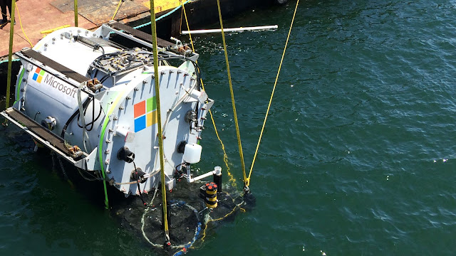 Microsoft just put a data center under water - Emotions