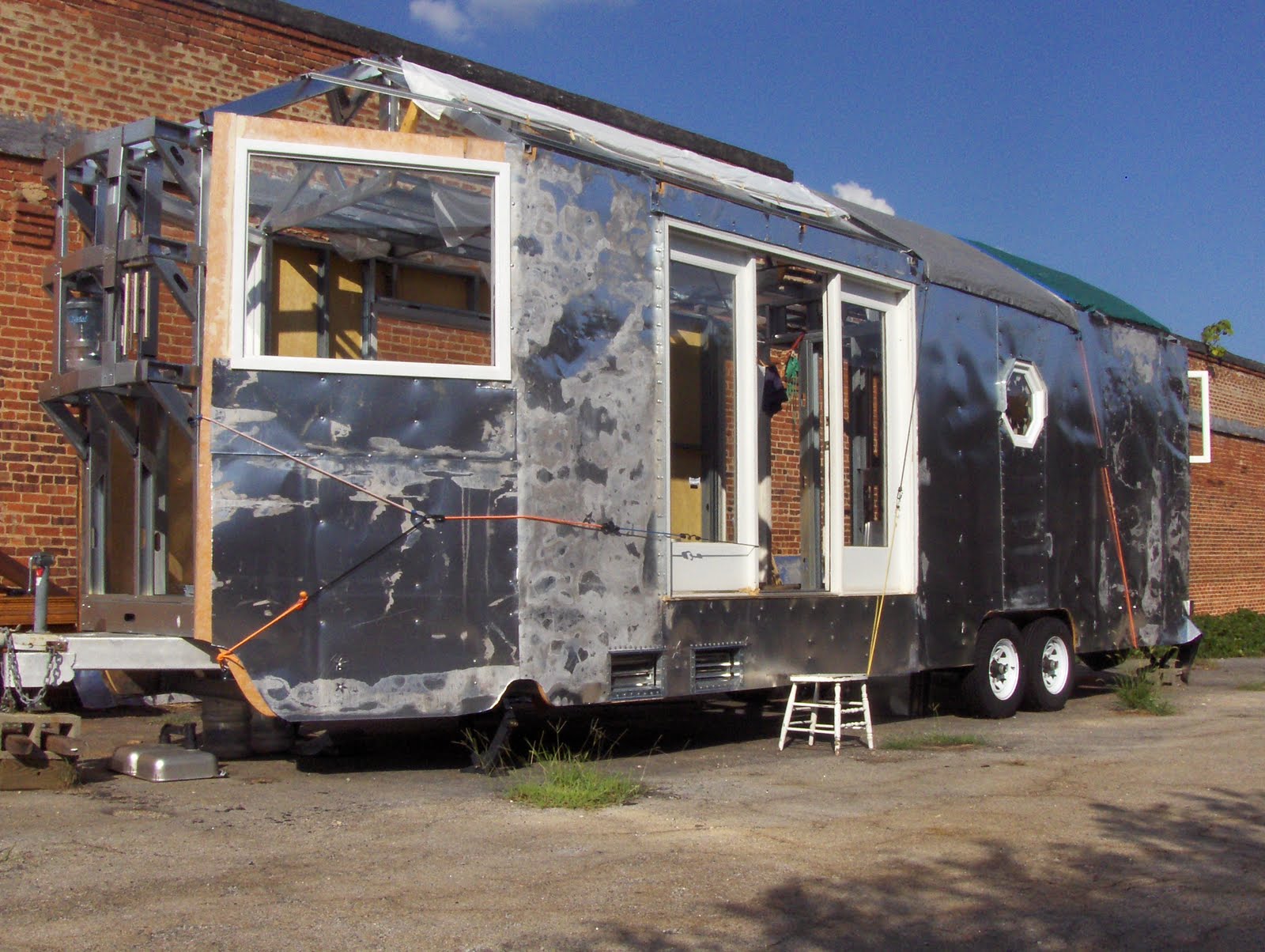 Building a Home-made Solar Powered Travel Trailer From the ground up ...