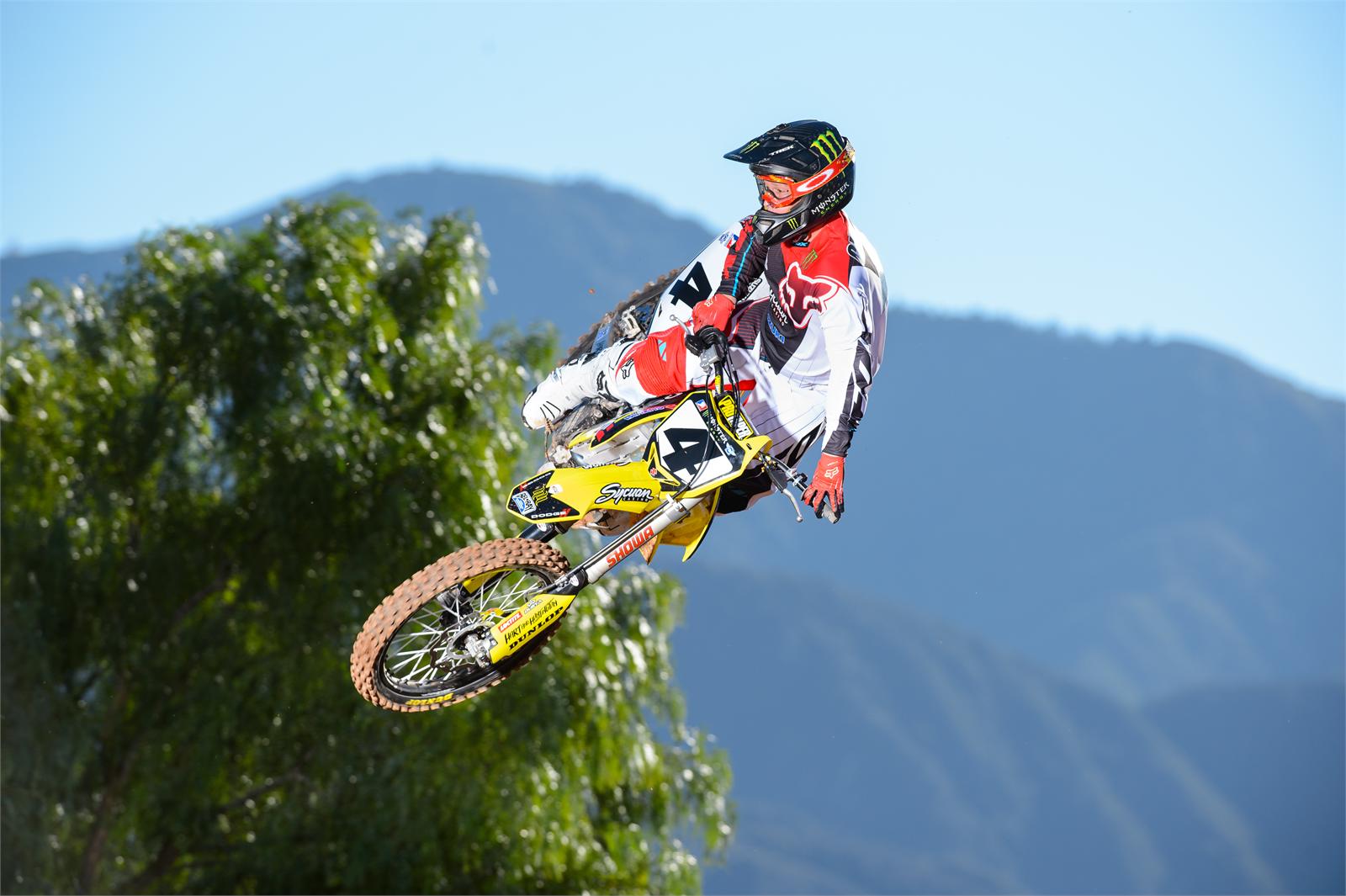 Racing Cafè: Ricky Carmichael & Suzuki RM-Z 450 - Team RCH Dodge Suzuki ...