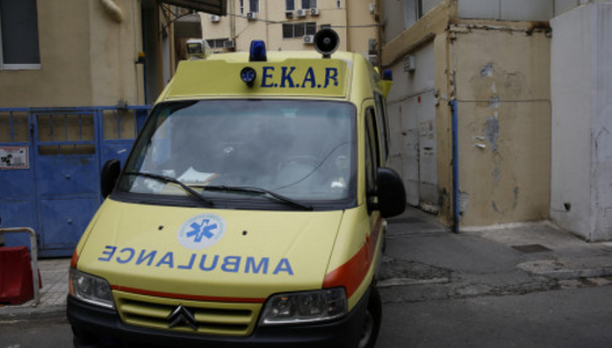 16ΧΡΟΝΟΣ ΛΙΩΜΑ ΣΤΟ ΜΕΘΥΣΙ ΕΣΠΑΣΕ ΤΟ ΤΖΑΜΙ ΤΟΥ ΑΣΘΕΝΟΦΟΡΟΥ ΠΟΥ ΠΗΓΕ ΝΑ ...