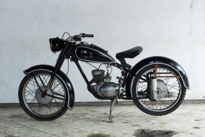 Rajawali Bursa Motor: DKW