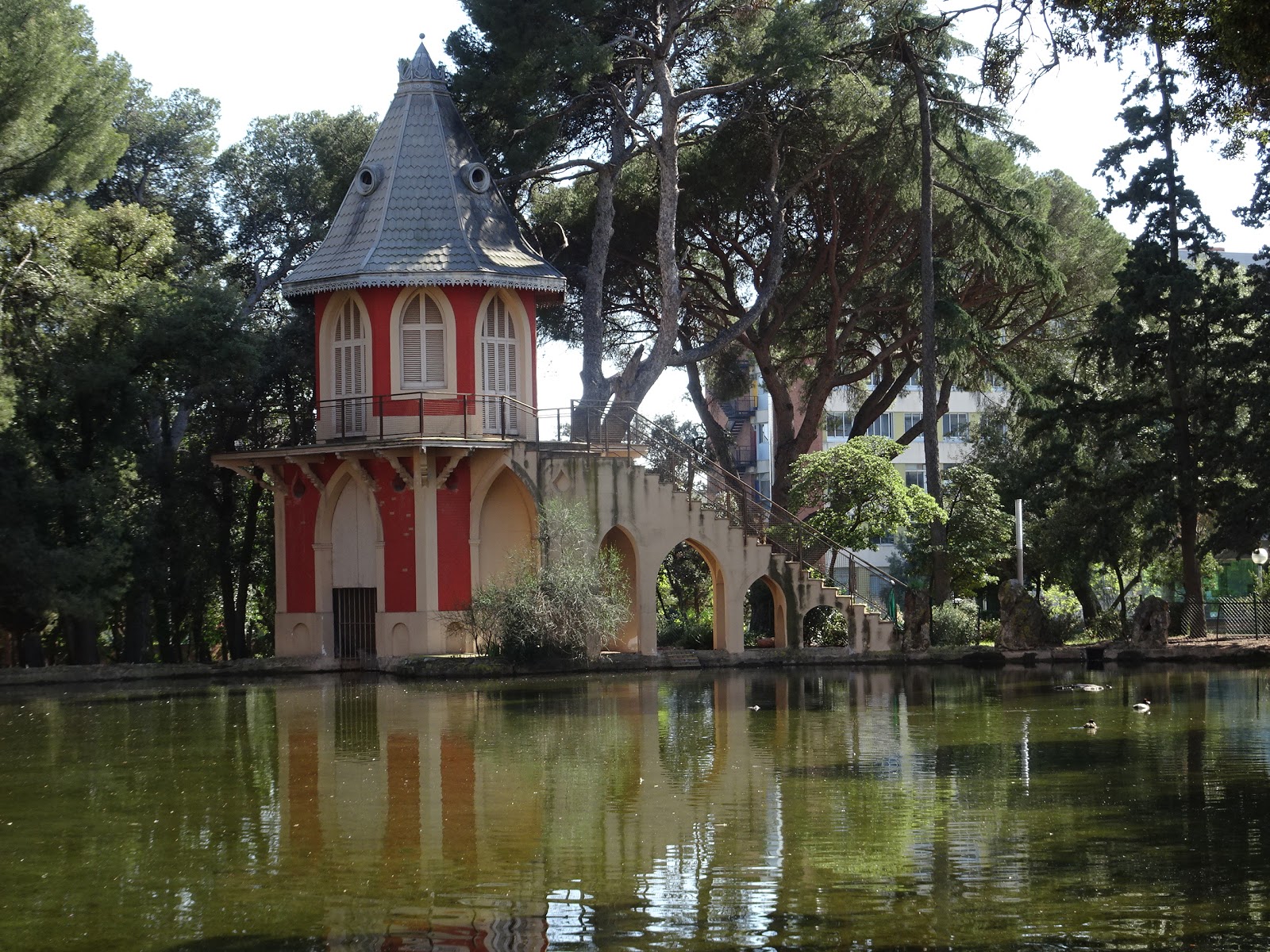 Redescubriendo Barcelona y más allá: 07/04/2017 Torre Girona