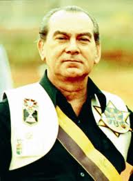 Inconfidências: Quem é Mario Sassi