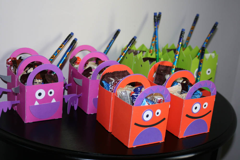 KT Designs: Halloween Monster Treat Bags