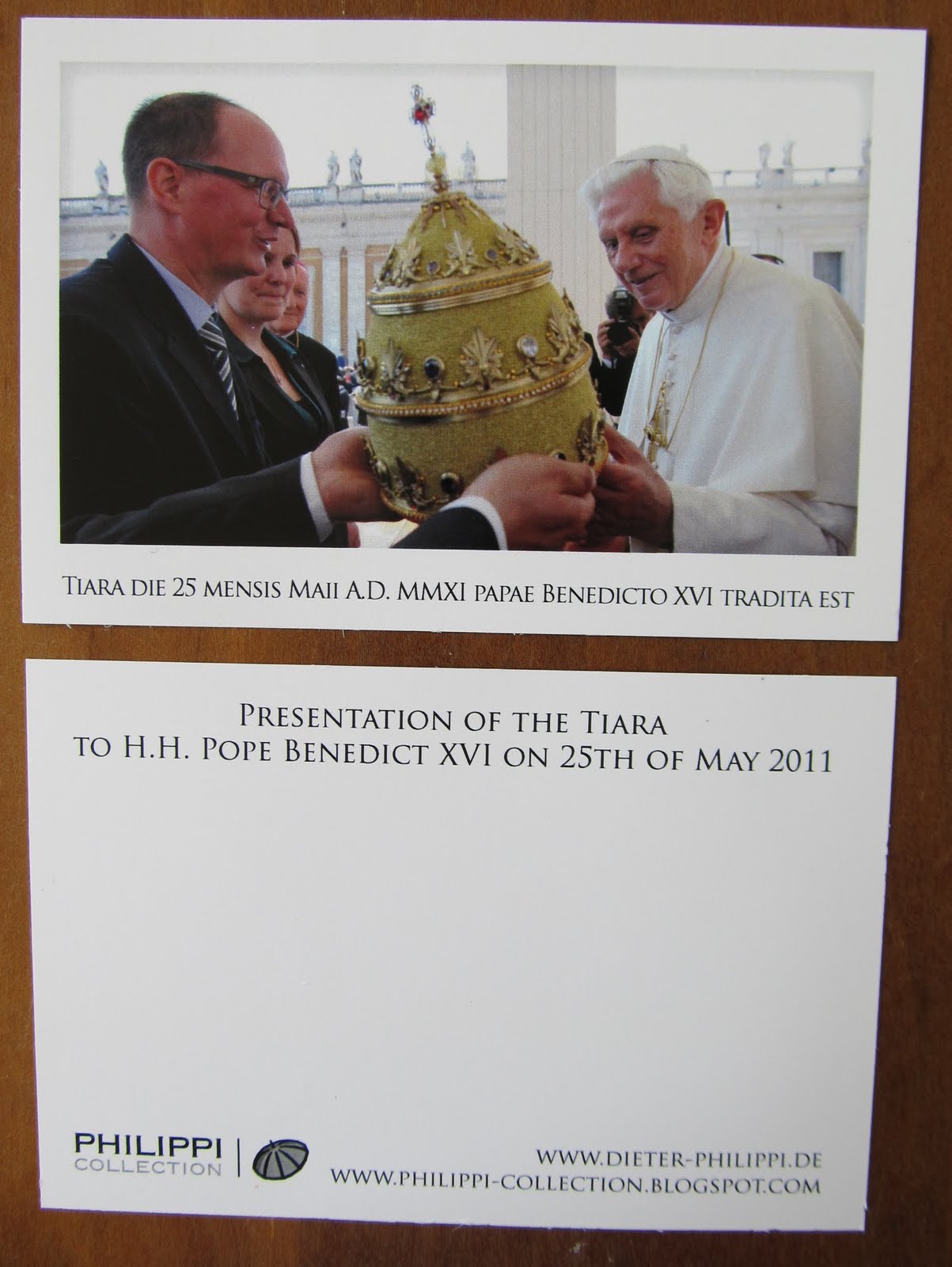 The Philippi Collection: Tiara Pope Benedict XVI - Photo Memories