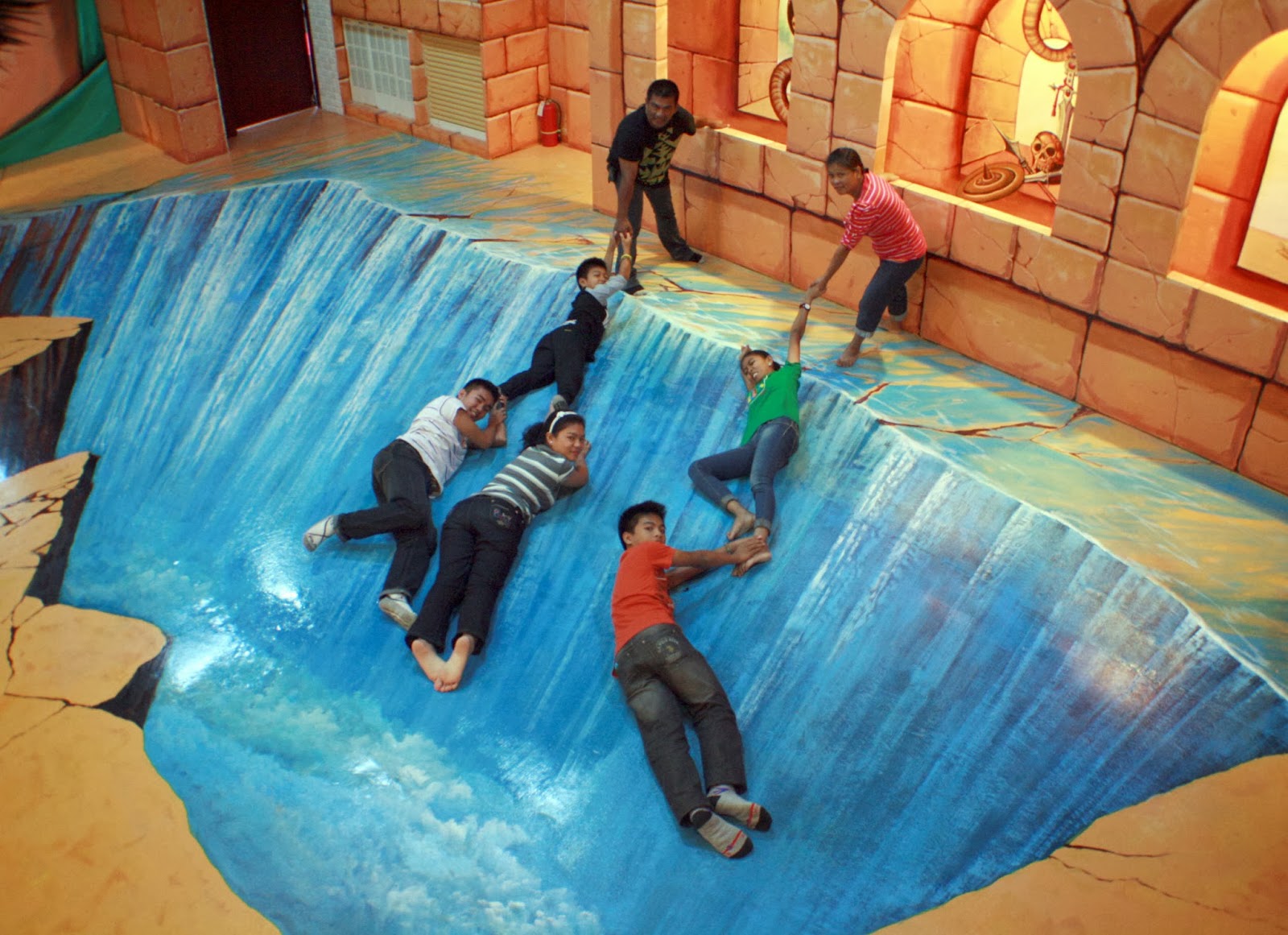 Cebu Happy World Museum Miracle Art: Cebu Happy World Museum