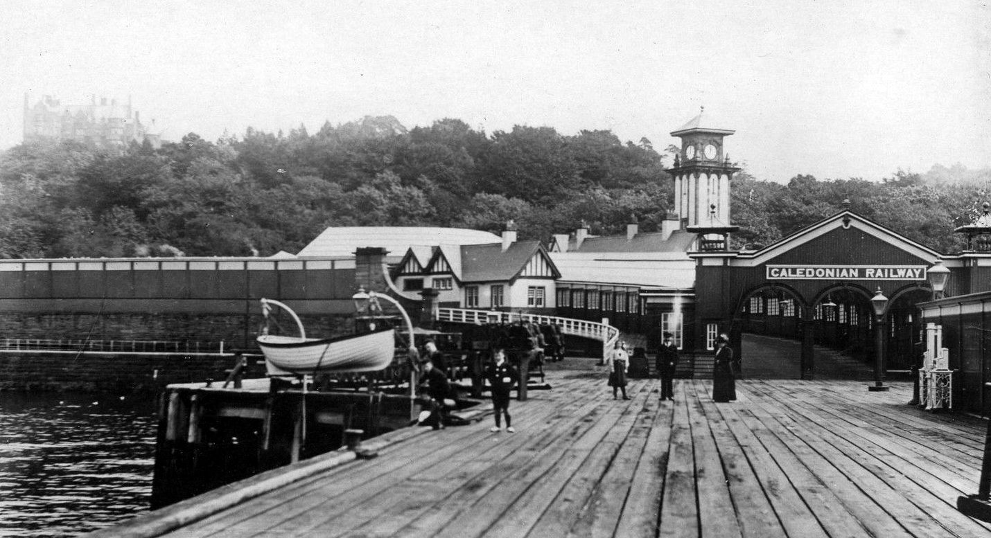 Tour Scotland: Old Photograph Pier Wemyss Bay Scotland