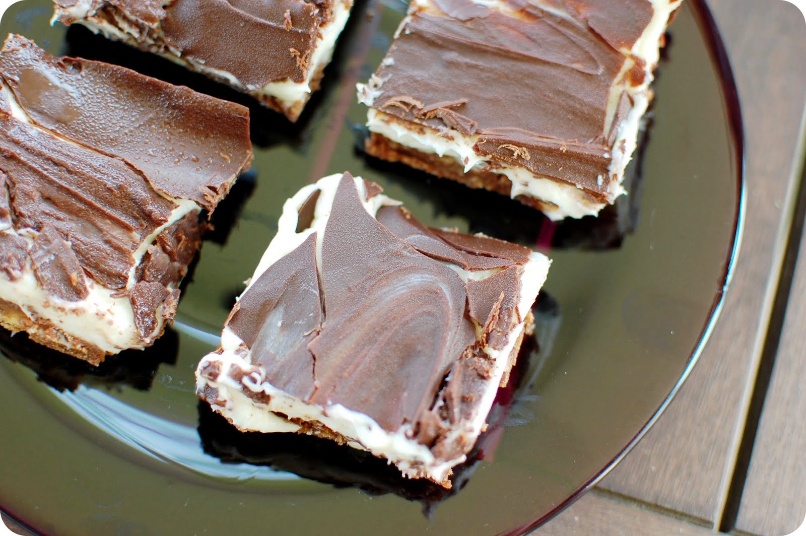 33 Shades of Green: Tasty Tuesdays: Chocolate Cream Cheese Bars