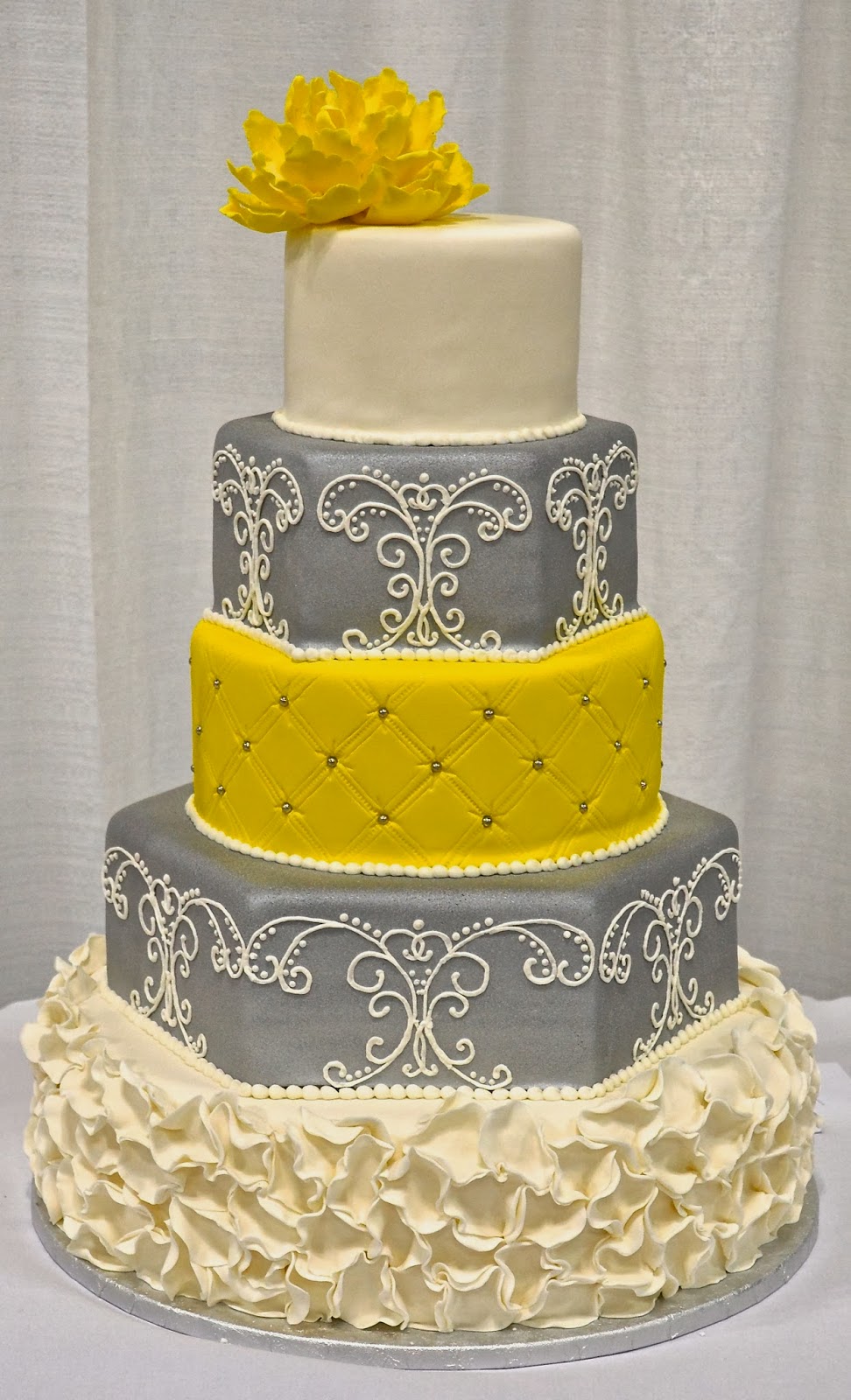 Is Gluten Your Kryptonite?: WEDDING CAKE TRENDS 2014