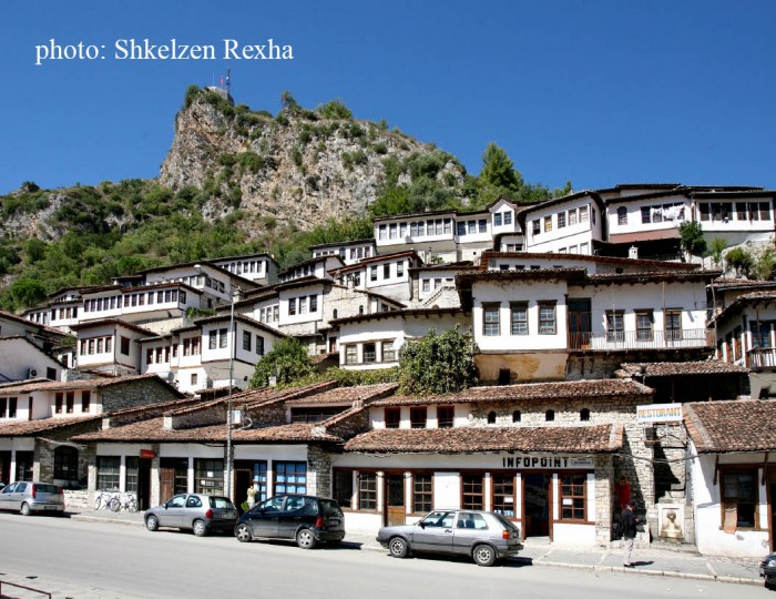 Albania Tourism Low-Cost: BERATI - AN ALBANIAN SAN MARINO BERAT IS A ...