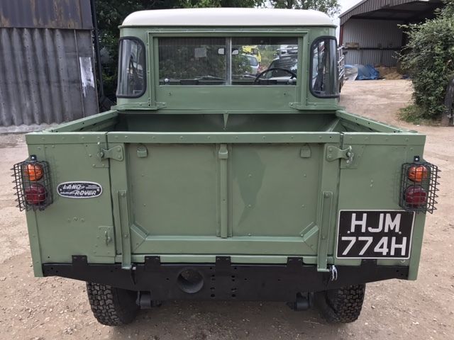 Landrover Defender: Series 2a Landrover