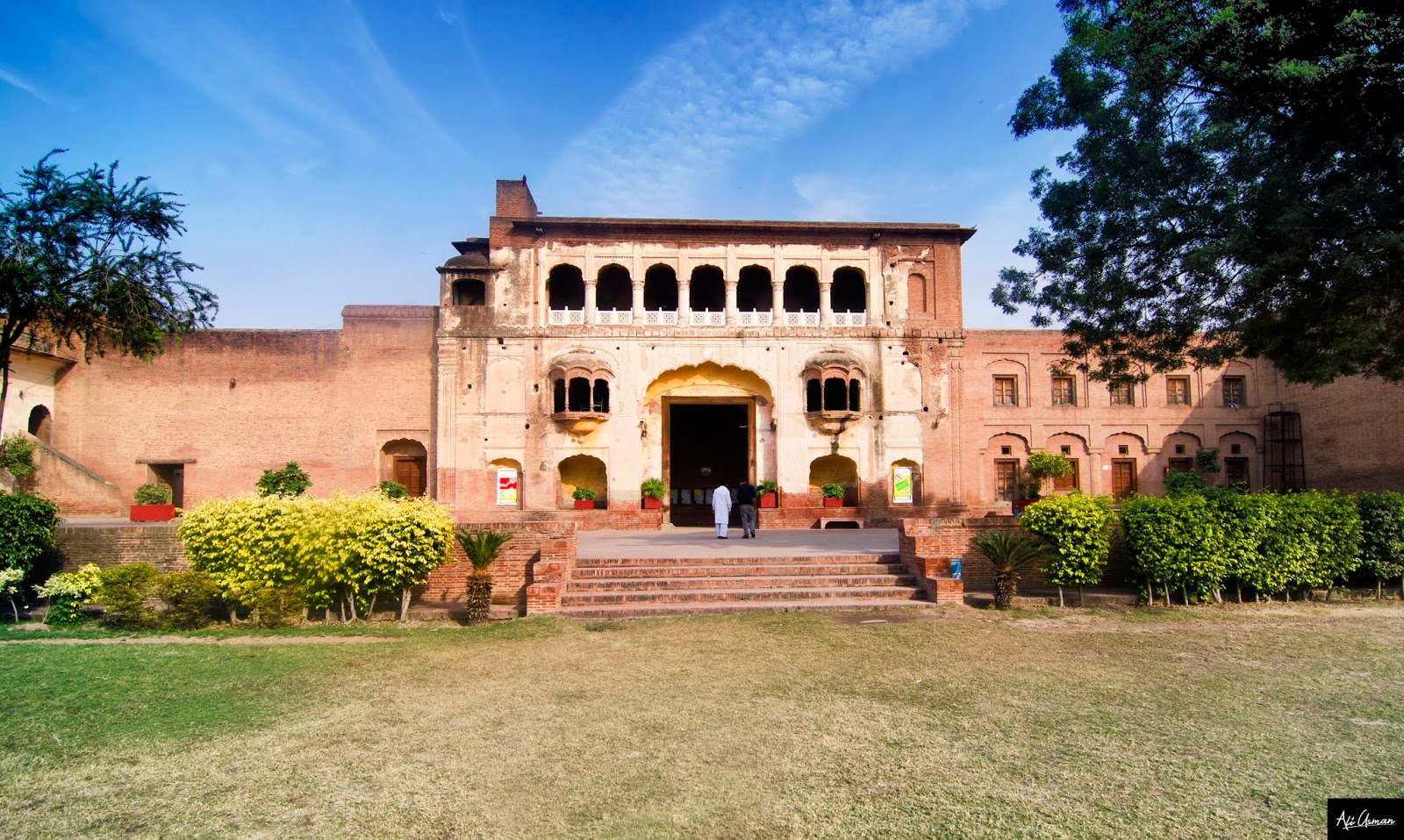 Ali Usman Baig : Havelis of Khushal Singh and Dhian Singh also known ...