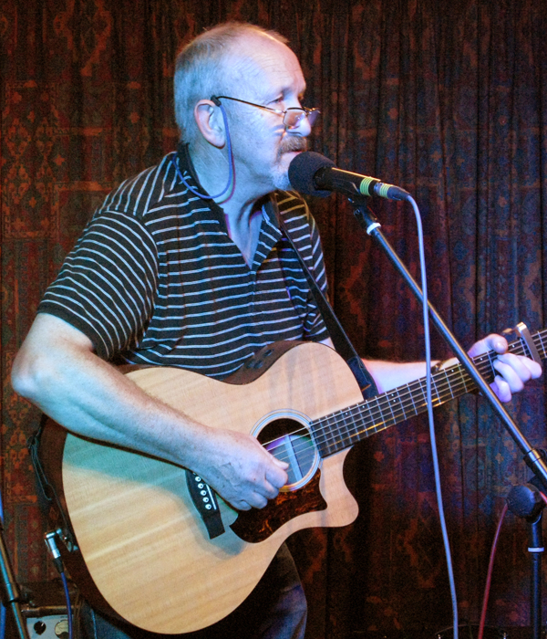 Newport Open Mic: August 2013